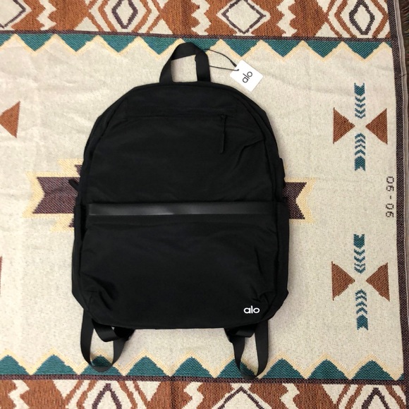 ALO Yoga | Bags | Alo Yoga Largecapacity Travel And Leisure Backpack ...